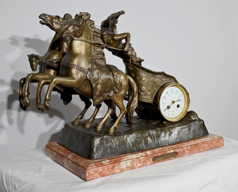 Horloge en Régule « Course Romaine » de X.Raphanel – Fin XIXe